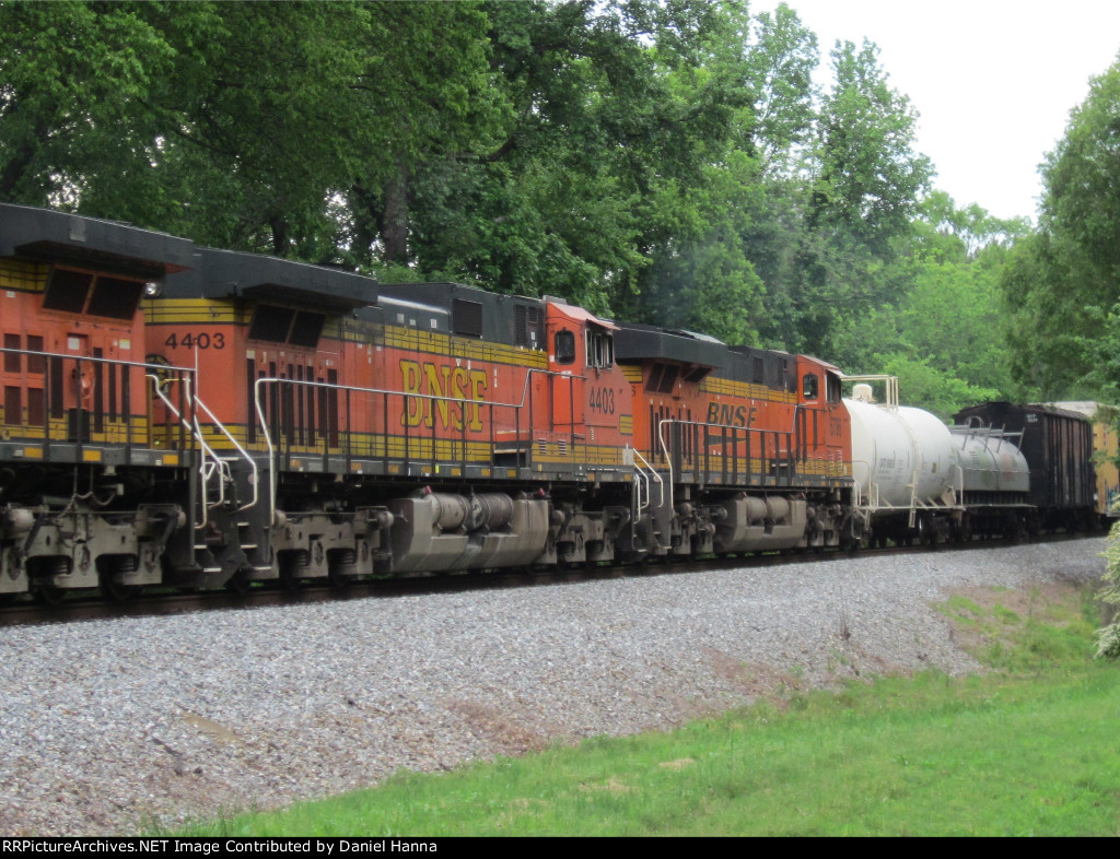BNSF 4403
